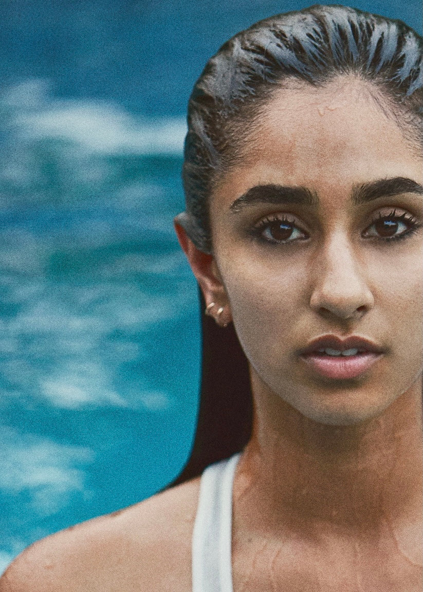 18k Gold Tiny Hoops – Ten Wilde